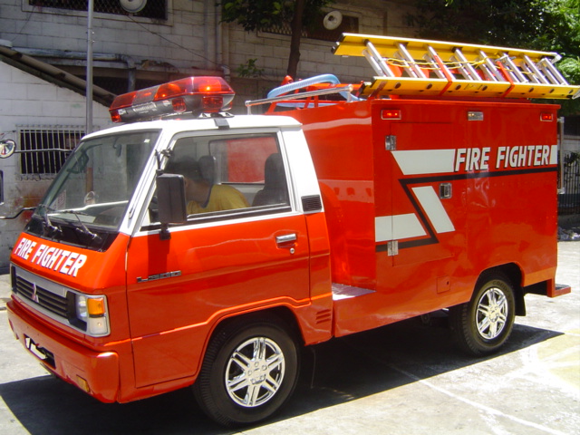 Fire Engines Photos - Mitsubishi Mini Fire Fighter (Philippines)