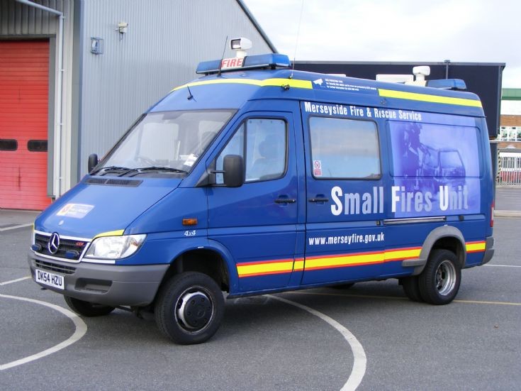 Fire Engines Photos - Merseyside Fire & Rescue Service