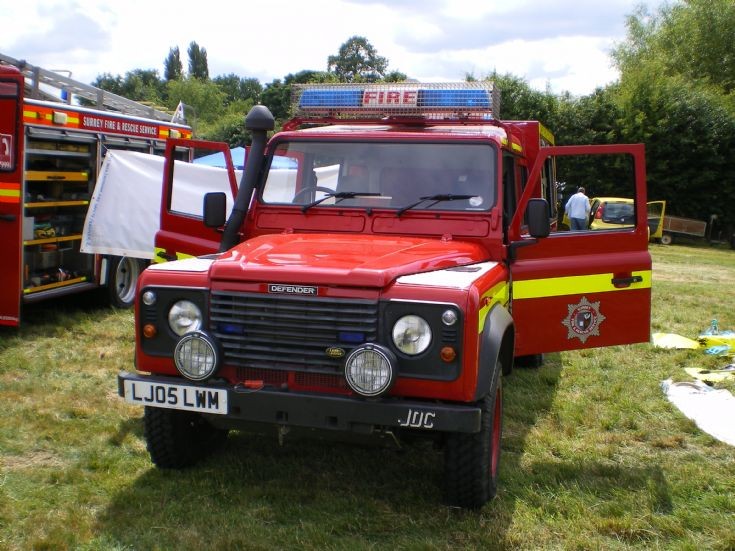Fire Engines Photos - Surrey Landrover Defender