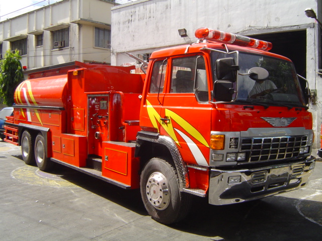 Fire Engines Photos - Hino EK100 Custom Made Fire Tanker (Philippines)