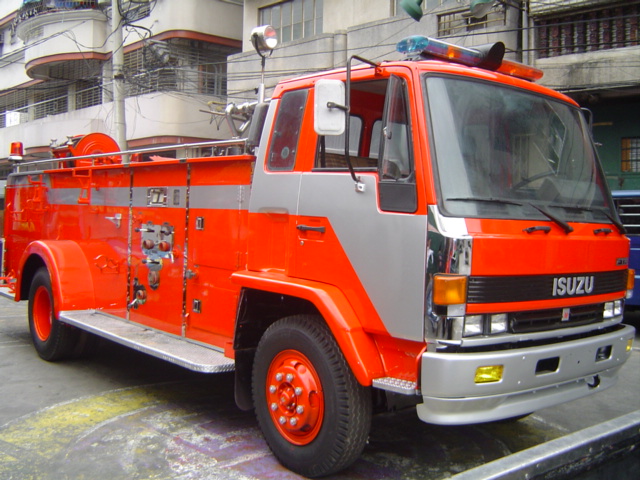 Fire Engines Photos - Isuzu Forward FTR Fire Engine (Philippines)