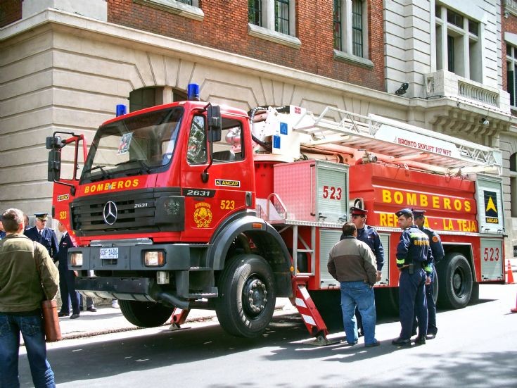 Fire Engines Photos - Ancap refinery plant Mercedes Bronto Skylift