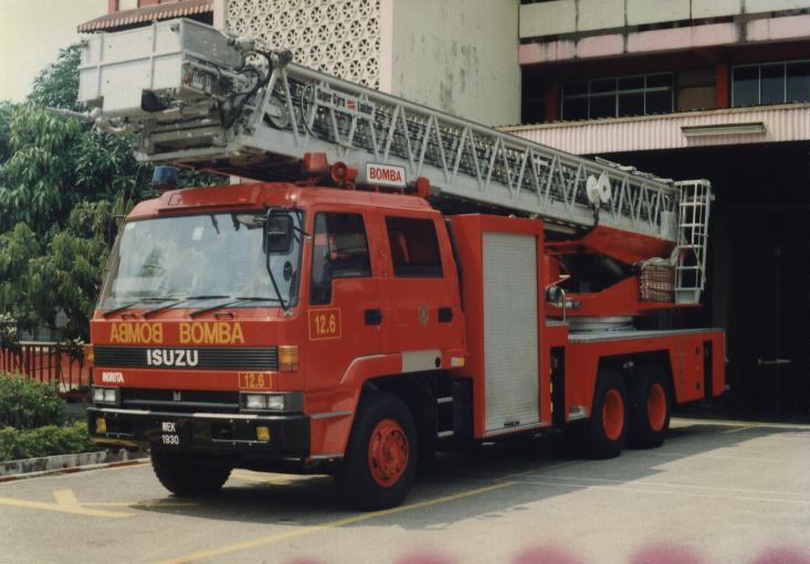 Fire Engines Photos - Malaysia Isuzu Morita TL