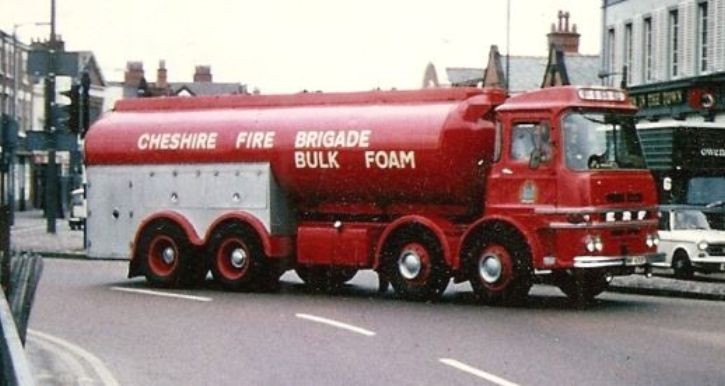 Fire Engines Photos - ERF Bulk Foam Tanker Cheshire FB NKF 470F