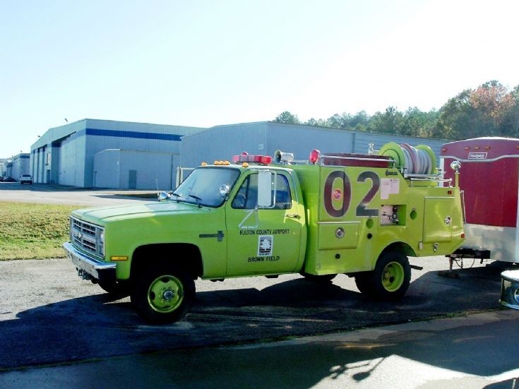 Fire Engines Photos - Fulton County Fire Department Unit 02 Brown Field