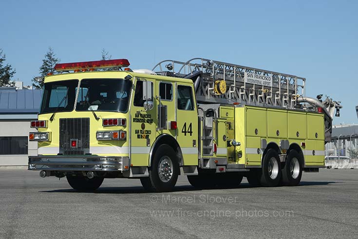 Fire Engines Photos - Rescue 44 Sutphen San Francisco Airport