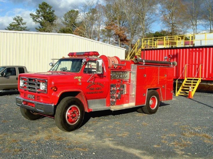 Fire Engines Photos - Gordon County Fire Rescue Engine 8