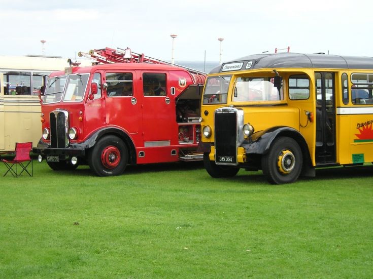 Fire Engines Photos - South Shields AEC (CU5705) Seaburn 08.