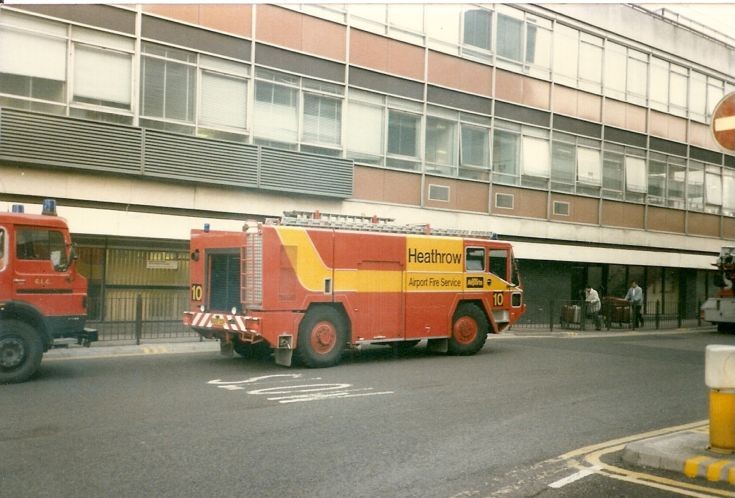 Fire Engines Photos - Gloster Saro Meteor Heathrow