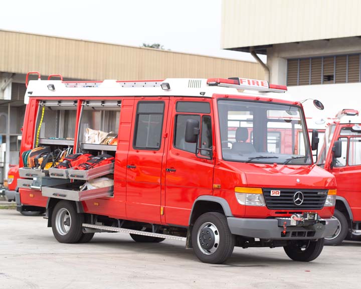 Fire Engines Photos - Mercedes Light Rescue Tender SK fire Hong Kong