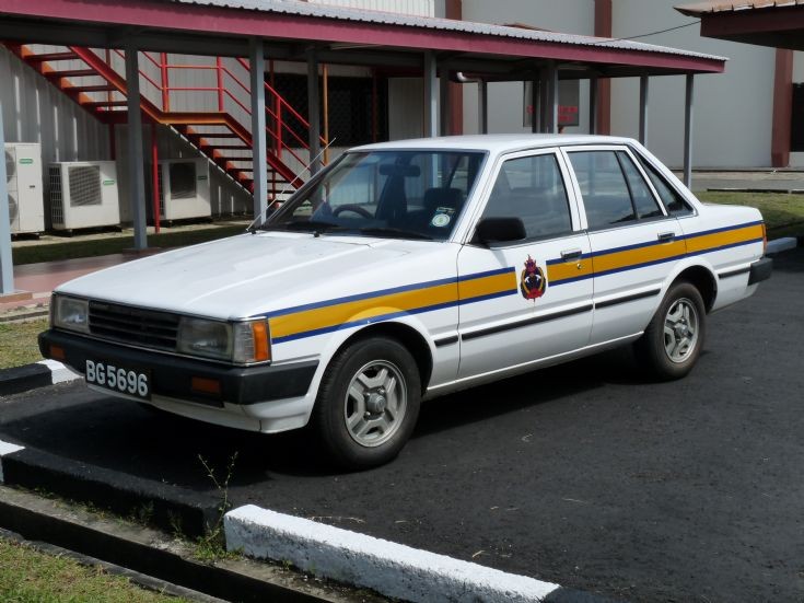 Fire Engines Photos - Daihatsu Charmant liason car