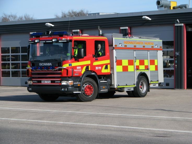 Fire Engines Photos - Scania pump Halmstad Sweden