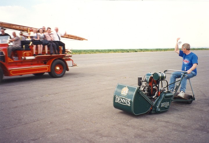 Fire Engines Photos - Dennis 'N' Type and Dennis Mower racing