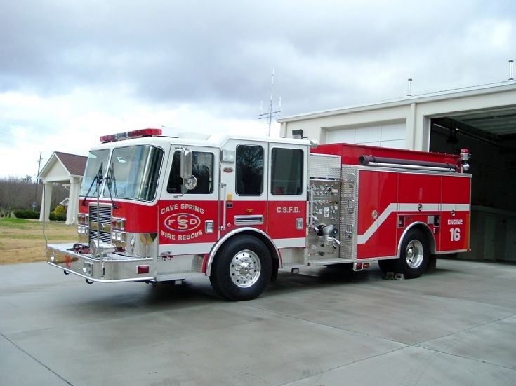 Fire Engines Photos - Cave Spring Fire Rescue Engine 16