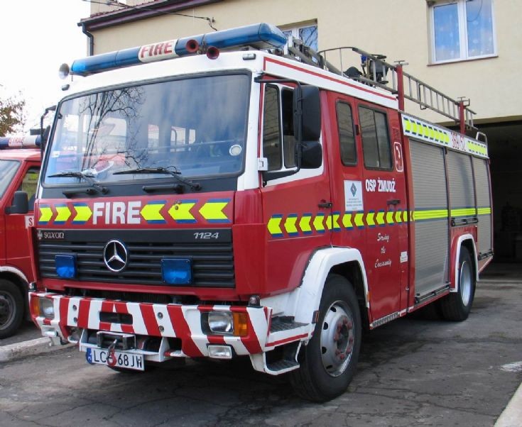 Fire Engines Photos - Mercedes 1124F Saxon PL P39 JWG - Poland