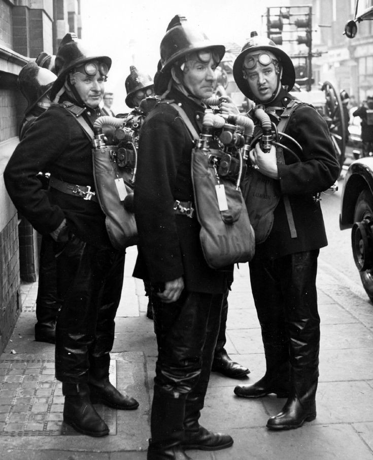 Fire Engines Photos - BA Crew 1962