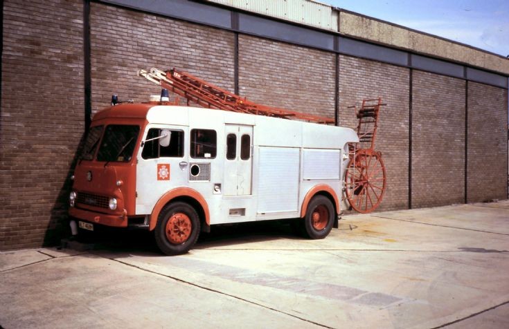 Fire Engines Photos - Bedford HCB/Angus Wr.E.