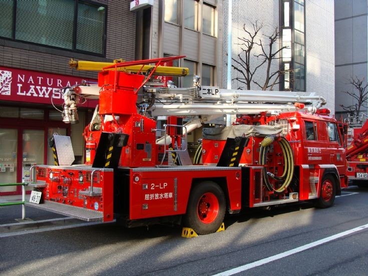 Fire Engines Photos - Tokyo Fire Department at work