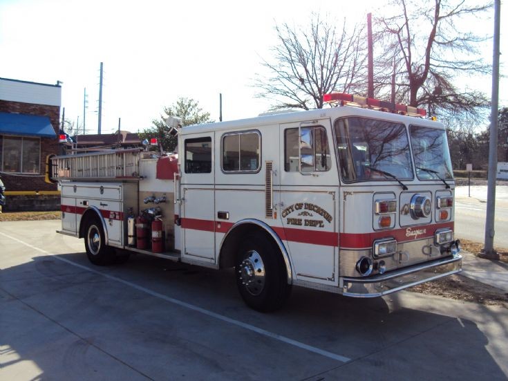 Fire Engines Photos - Decatur Fire Department 1990 Seagrave Pumper