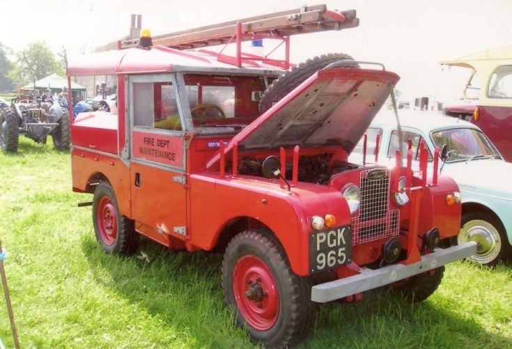 Fire Engines Photos - Series 1 LandRover Fire tender