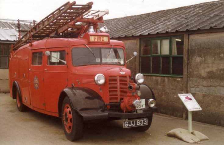 Fire Engines Photos - 1940's Austin Fire engine