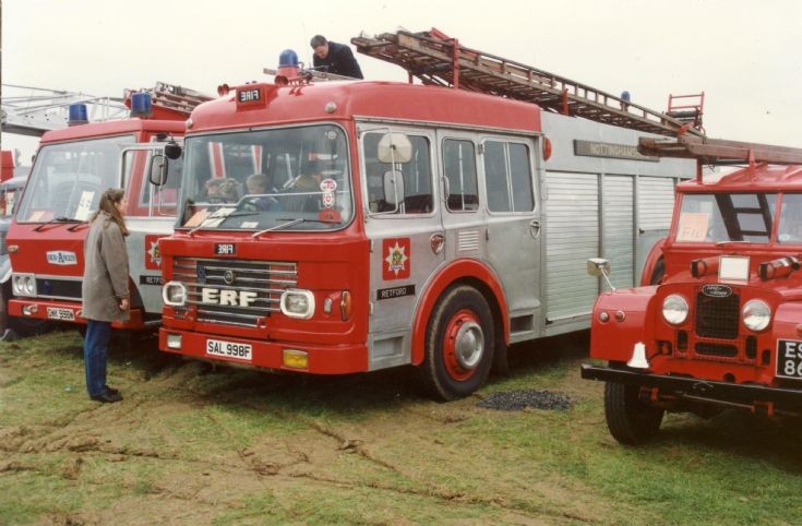 Fire Engines Photos - Nottinghamshire ERF SAL998F
