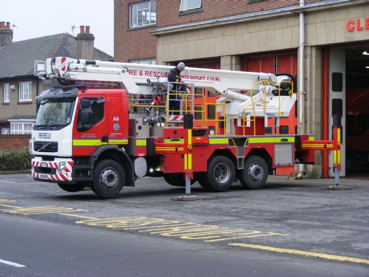 Fire Engines Photos - New Cleveland ALP Volvo Bronto Skylift