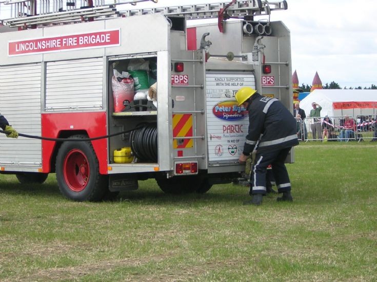 Fire Engines Photos - Rear of AFW125X BEDFORD TKG HCB ANGUS