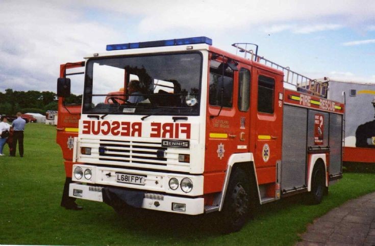 Fire Engines Photos - CLEVELAND FIRE BRIGADE DENNIS WrL