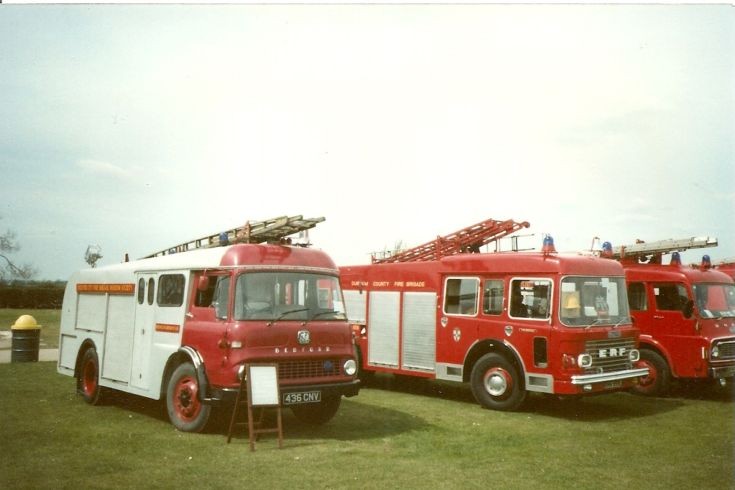 Fire Engines Photos - Bedford WrT 436 CNV ERF RHN 999L