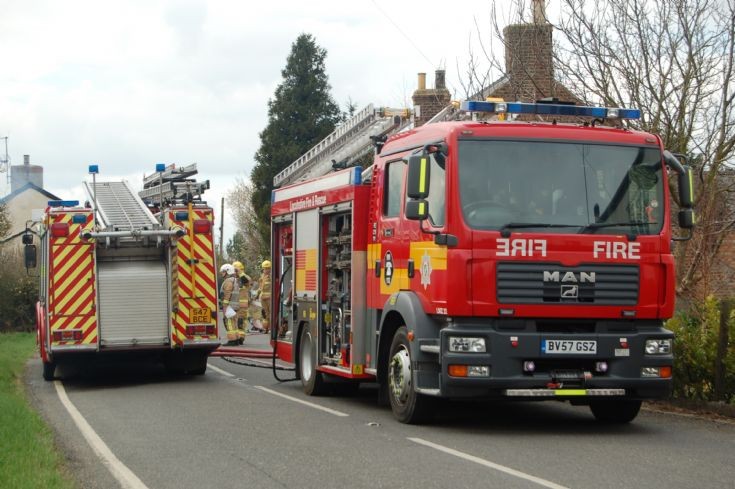 Fire Engines Photos - Lincolnshire Man