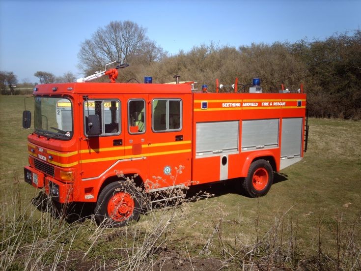 Fire Engines Photos - Bedford Mountain Range