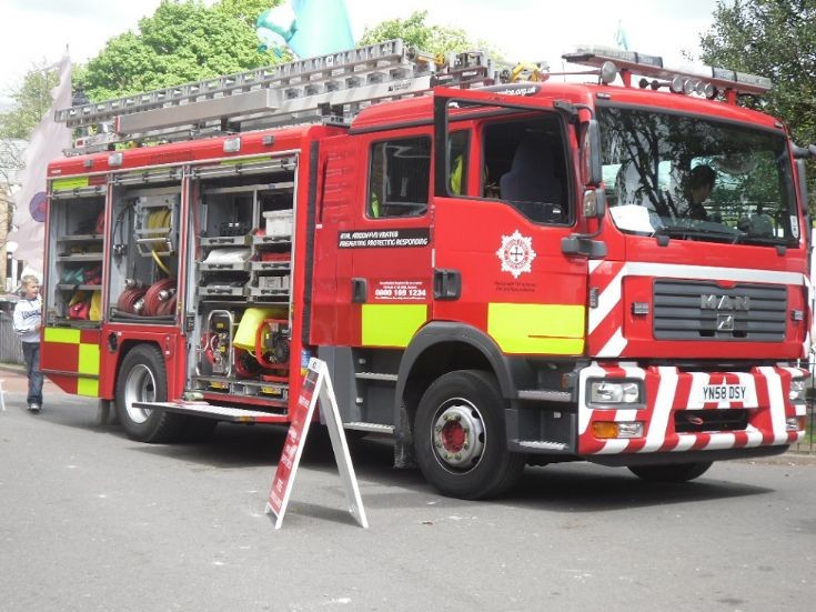 Fire Engines Photos - North Wales MAN