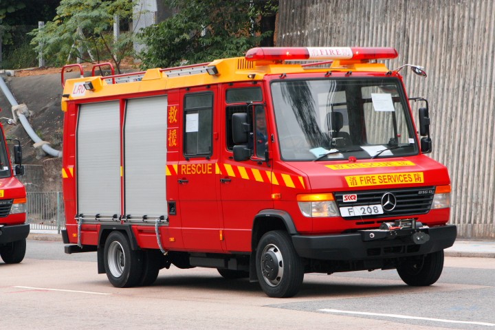 Fire Engines Photos - Benz 816D Light Rescue Unit