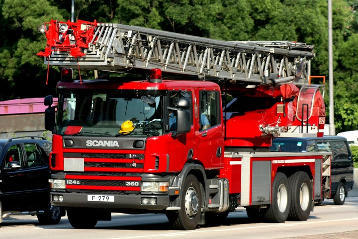 Fire Engines Photos - Scania 124G with Magirus 52m Turntable Ladder