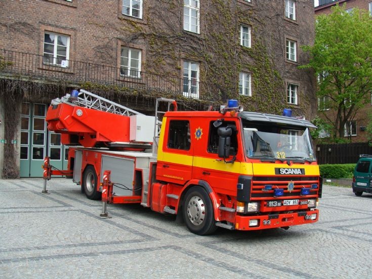 Fire Engines Photos - TL Scania 113M - Stockholm