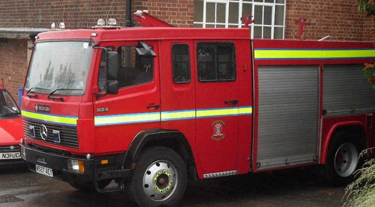 North Wales FRS Mercedes/Saxon