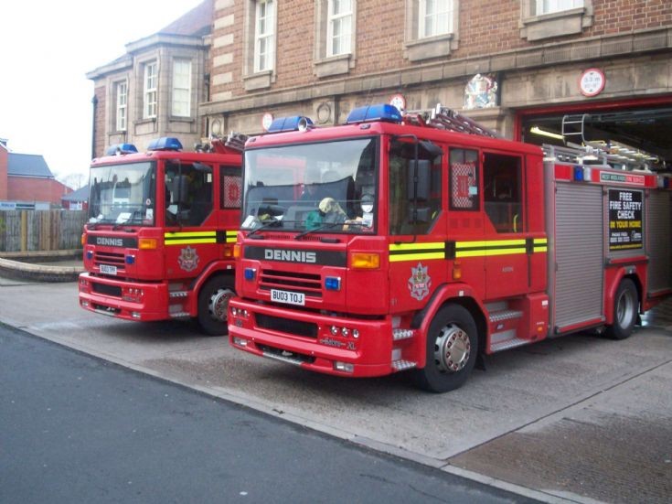 Fire Engines Photos - Aston Fire Station