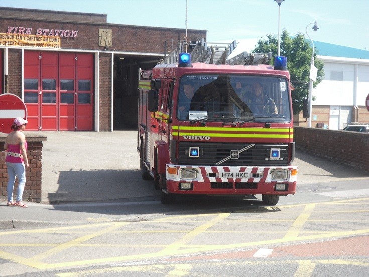 Fire Engines Photos - Ex Clwyd Volvo WrL