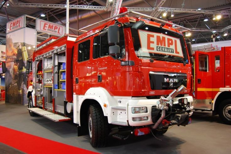 Fire Engines Photos - EMPL tunnel fire-fighting vehicle