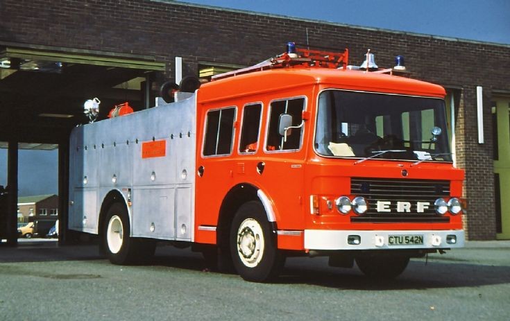 Fire Engines Photos - CTU 542N ERF WrL Cheshire Fire Brigade