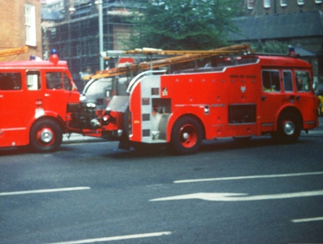 Fire Engines Photos - ERF dual purpose London FB with LPP