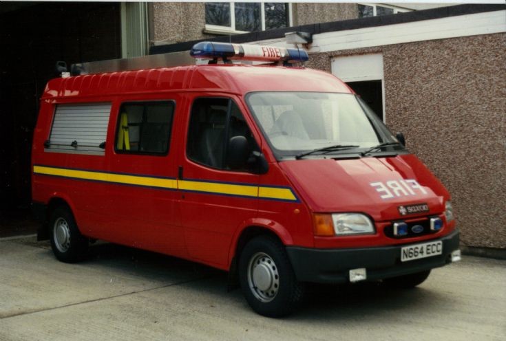 Fire Engines Photos - Ford Transit/Saxon L2P Gwasanaeth Tân Gwynedd