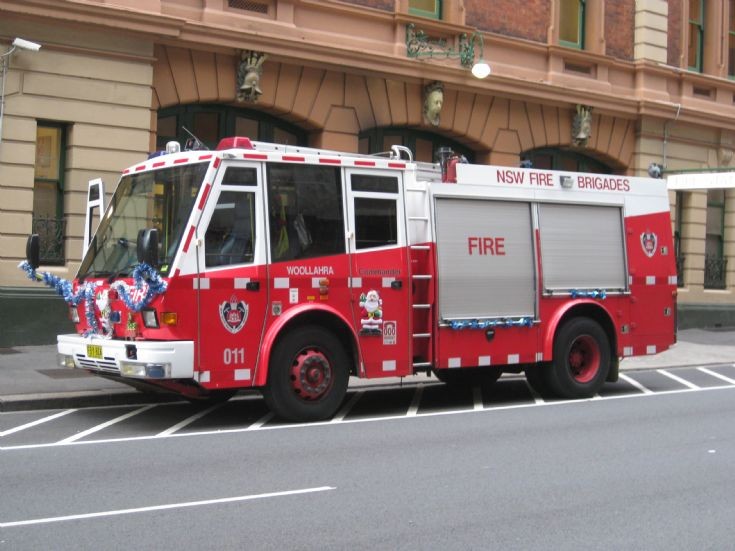 Fire Engines Photos - 011 Varley Commander