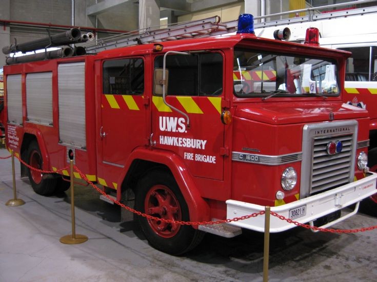 Fire Engines Photos - International C1600