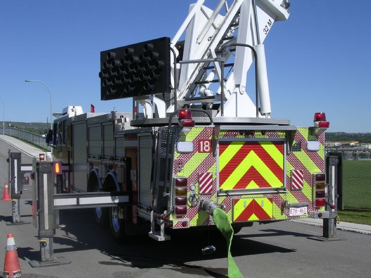 Fire Engines Photos - Aerial 18 Calgary Fire Department Canada