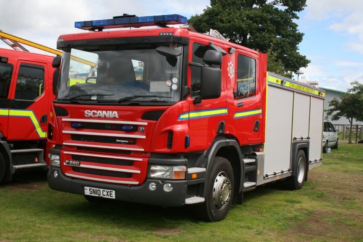 Fire Engines Photos - Lothian and Borders Scania Water Ladder