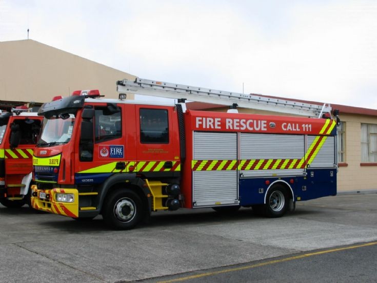 Fire Engines Photos - Iveco pump in New Zealand