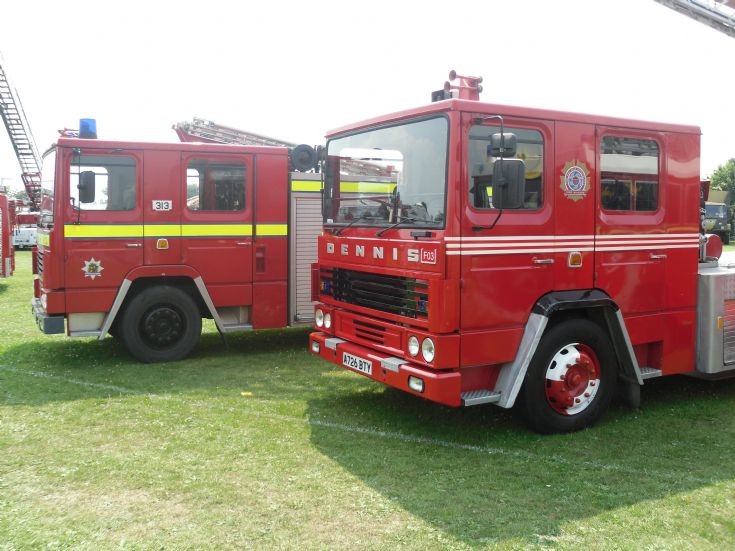 Fire Engines Photos - Two Dennis Engines - Stockton Fire Rally 2010