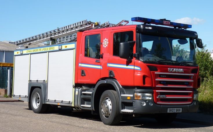 Lothian and Borders FRS WRL/ET at fire